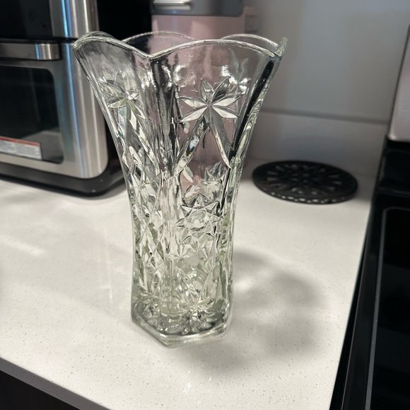 Accents | Eapg Clear Glass Vase Molded Wide Fluted Collar Starburst ...